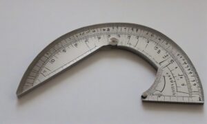 Protractor Ruler Guide for Accurate Angle Measurement - Gemred